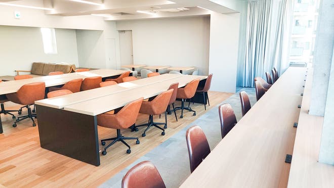 【オープン席】西新宿五丁目駅徒歩4分!フリードリンク/Wi-Fi/充電器/集中したい作業に最適の写真1