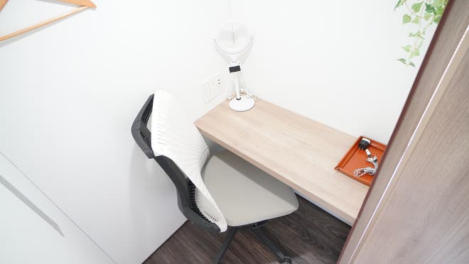 <PaO Work 川崎No.3>京急川崎駅徒歩4分✨完全個室🚪光回線Wi-Fi📶電源🔌テレワーク/面接/自習/作業の写真1