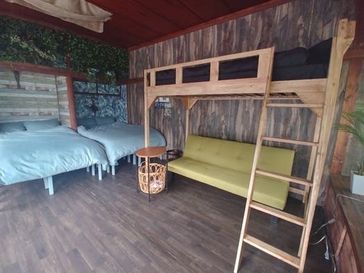 【長谷駅徒歩5分】女子会や撮影に最適！　”African Wild Lounge”の写真7