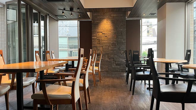 【並木坂から徒歩3分】テラス・バーカウンターがある広々空間の写真1