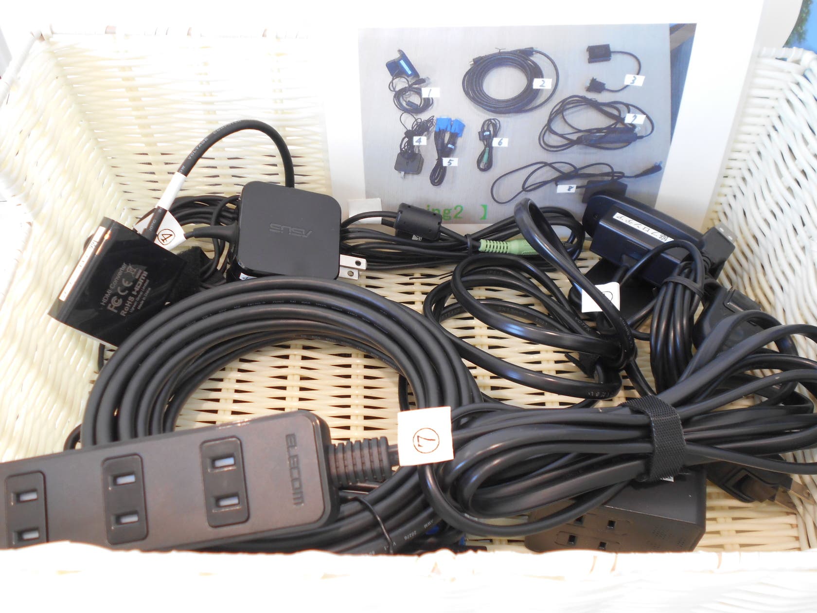 【Living2】✨U-SPACE小牧店✨リビングをイメージしたちょっとした集まりに最適のスペースです♪Wi-Fi/小牧市の写真12