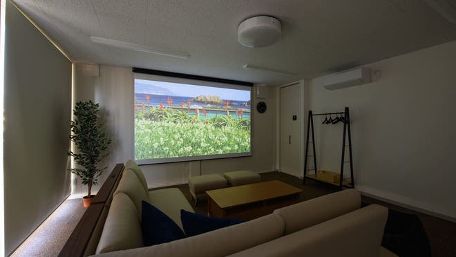 【Living3】✨U-SPACE小牧店✨映画鑑賞や打ち合わせスペースとしてもご利用いただけます♪Wi-Fi/小牧市の写真3