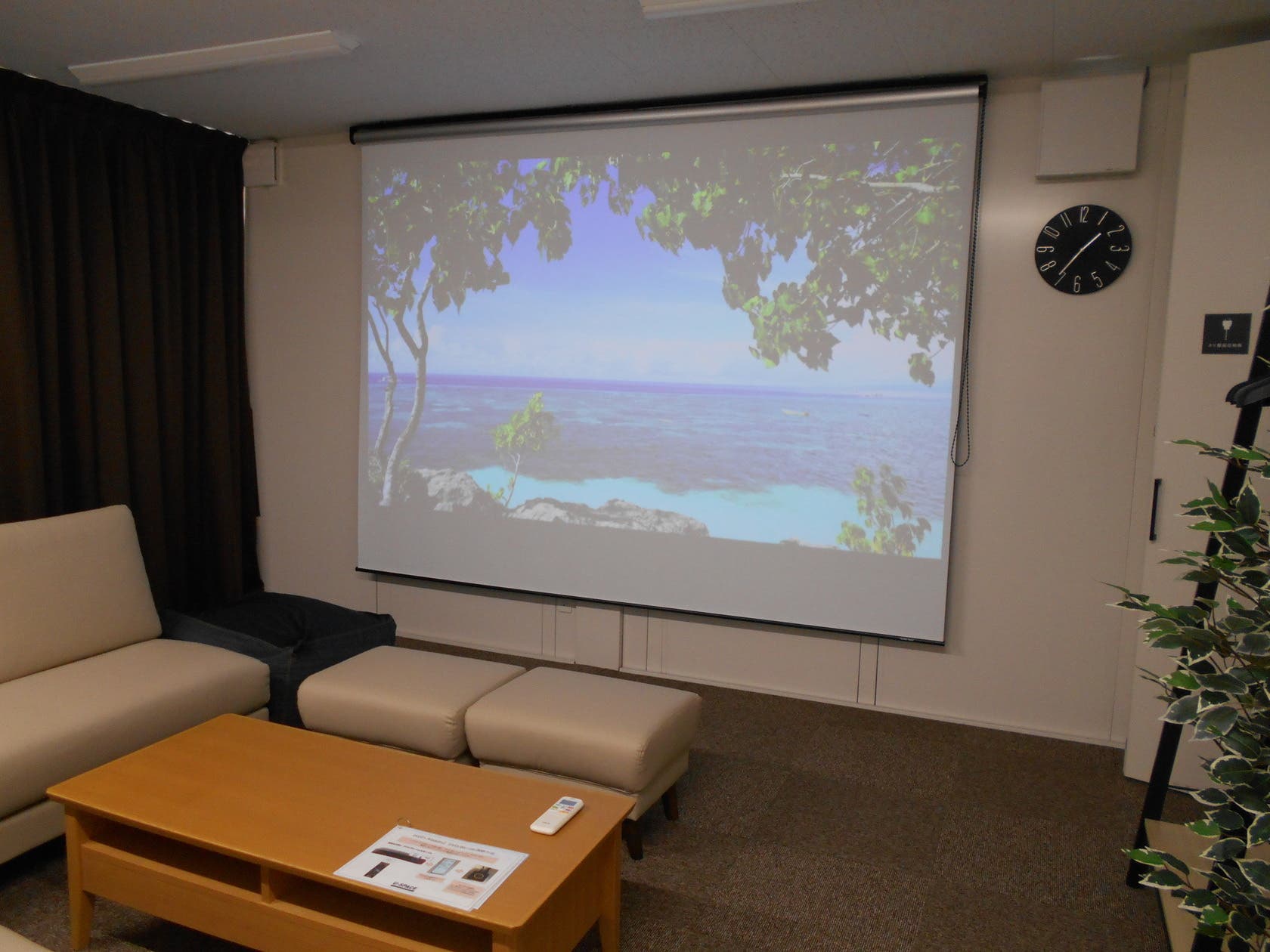 【Living3】✨U-SPACE小牧店✨映画鑑賞や打ち合わせスペースとしてもご利用いただけます♪Wi-Fi/小牧市の写真10