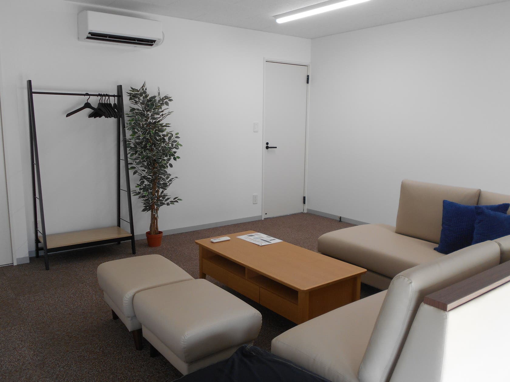 【Living3】✨U-SPACE小牧店✨映画鑑賞や打ち合わせスペースとしてもご利用いただけます♪Wi-Fi/小牧市の写真6