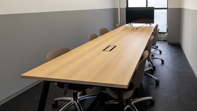 【8名会議室】下北沢徒歩2分|モニター&ホワイトボード付き|商談・面接・オフサイトMTG・教室・楽屋利用などの写真3