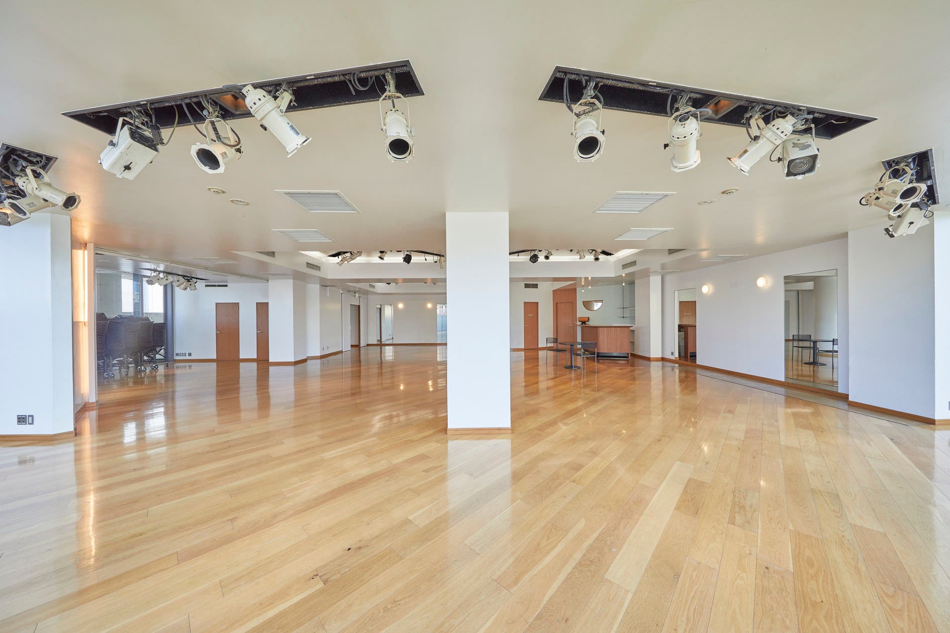 【青山】南青山ラ コレッツィオーネ 3F 200㎡ ／ 展示会、セミナー、パーティー、こだわりのある会場！の写真5