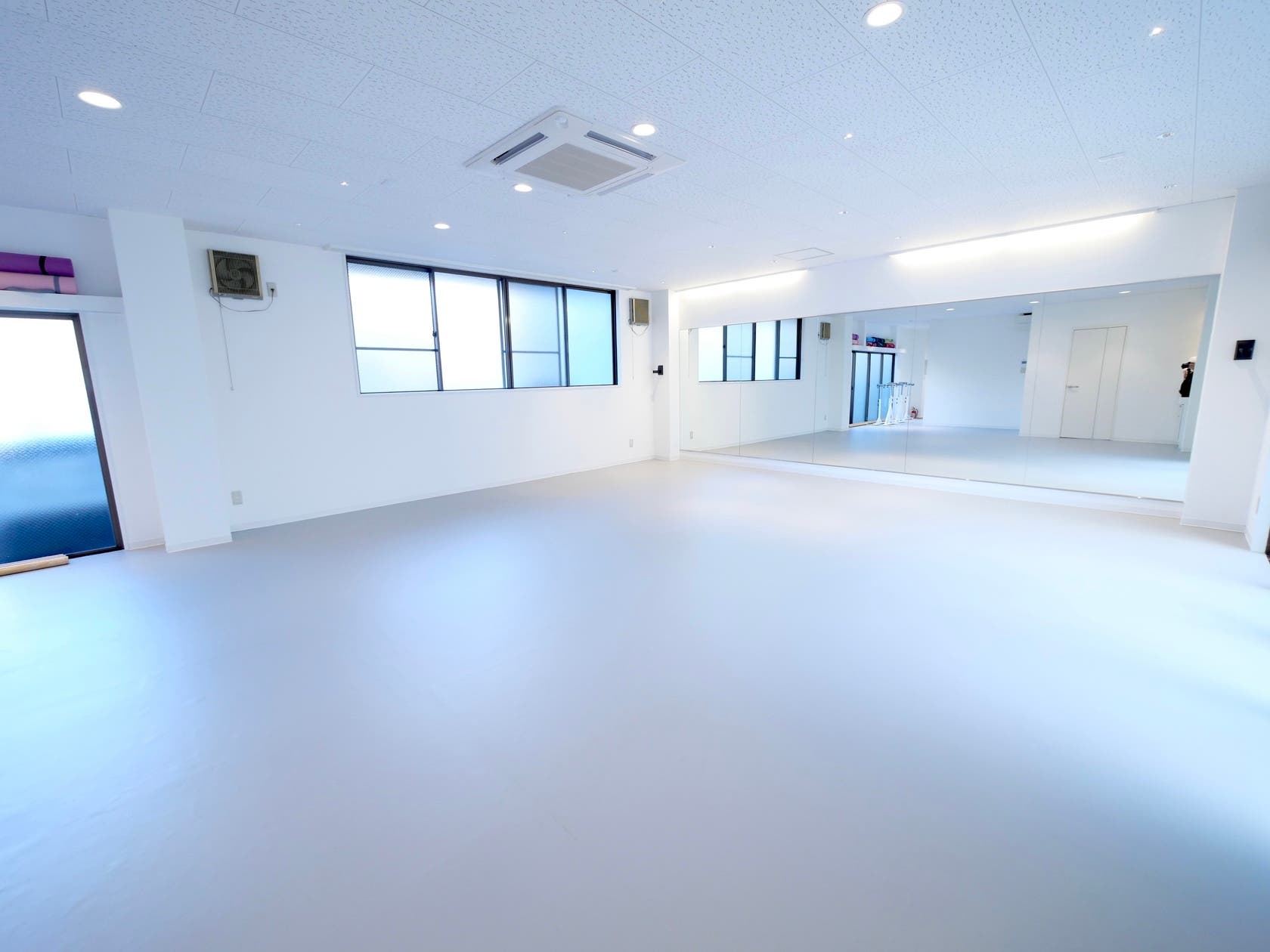 【北千住駅6分】地域最大約50平米｜リノリュウム床｜バレエバー完備｜横6m×縦7m｜清潔感有｜20人ほどで丁度👍の写真3