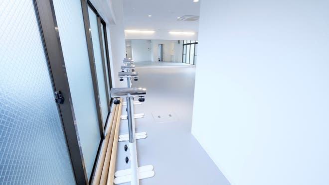 【北千住駅6分】地域最大約50平米|リノリュウム床|バレエバー完備|横6m×縦7m|清潔感有|20人ほどで丁度👍の写真8