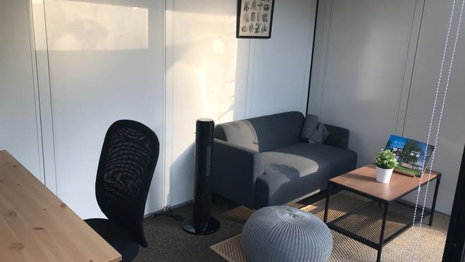 【Living】✨U-SPACE枚方店✨リビングをイメージしたちょっとした集まりに最適のスペースです♪Wi-Fi/枚方市の写真1