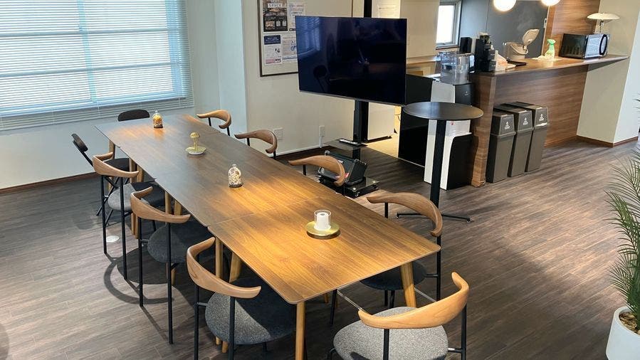 【茅場町3番出口すぐ】🌟おしゃれカフェ風空間を貸切🌟パーティー・各種イベント・撮影に最適❕大型モニター付き✨の写真5