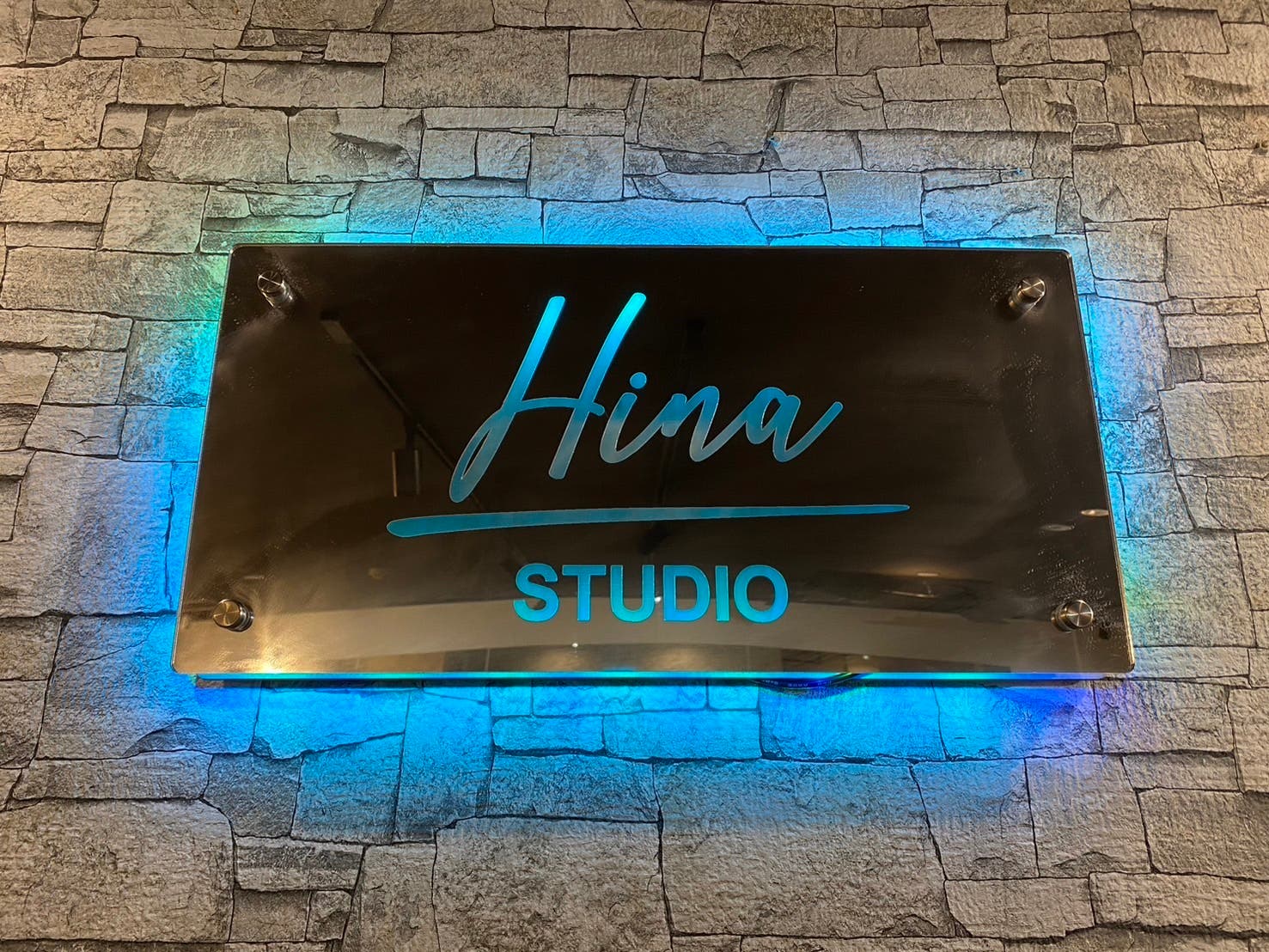 【🎉新店オープン記念特価✨】「目黒駅」徒歩2分の24時間貸スタジオ。壁面１面に鏡で広々ダンス、ヨガ撮影等に使える！更衣室完備！の写真11