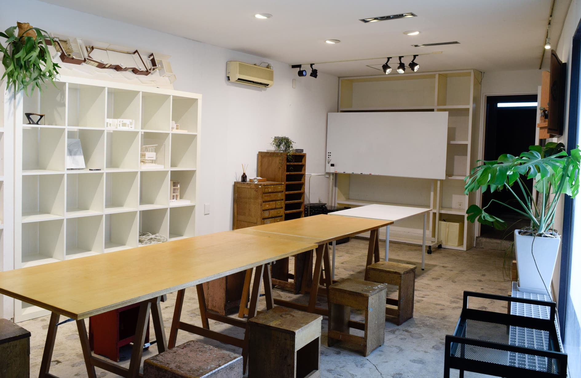 映画『消滅世界』の舞台となった建築家の元オフィスの写真4