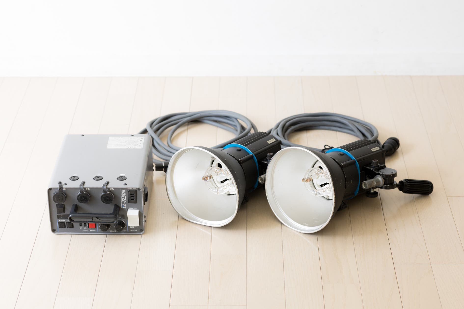 コメット1200Wストロボ（CL1250 II ）の画像1