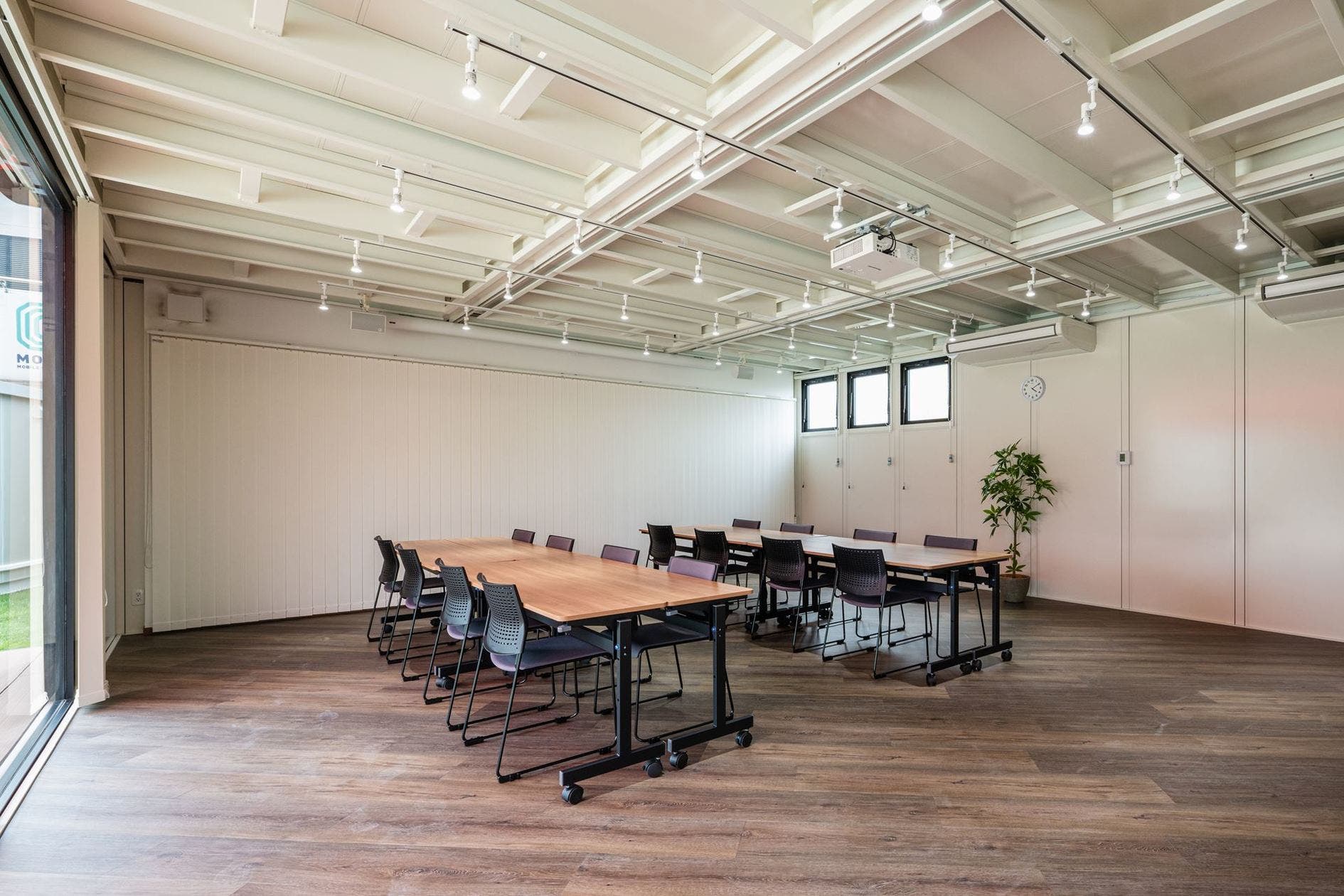 【Community】✨U-SPACE堺美原店✨大鏡やプロジェクターなどが充実しています♪Wi-Fi/堺市の写真6