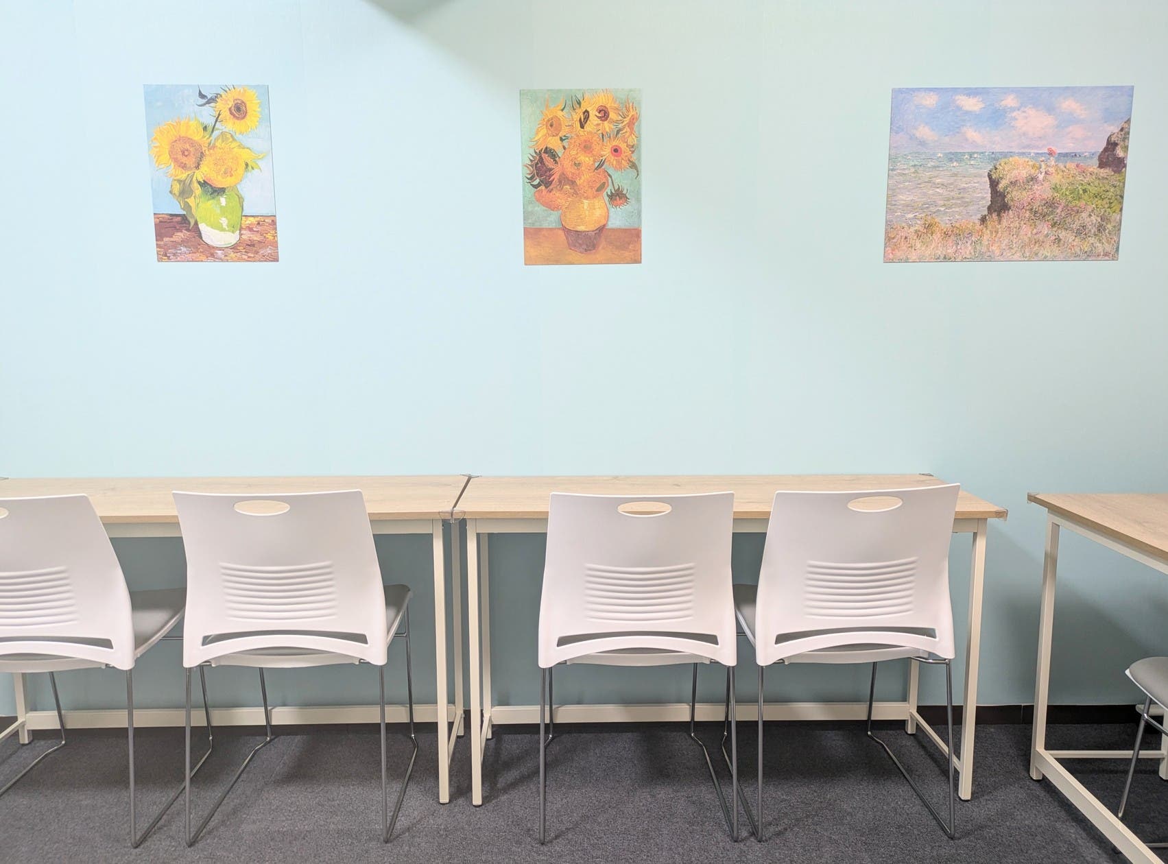 ⭐️割引期間中⭐️【天王寺駅1分にオープン！最大１２名着席可能】無料で光回線Wi-Fi、プロジェクター・ホワイトボードが使えるの写真6