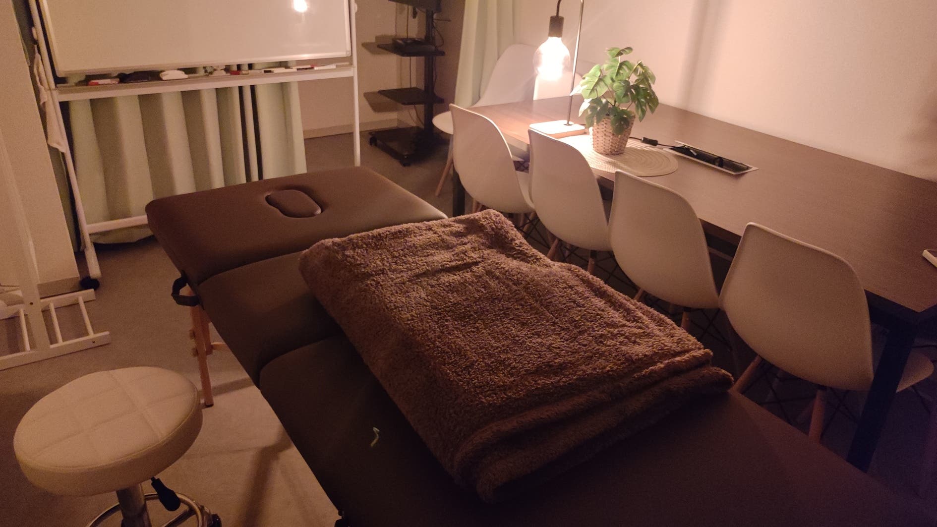 池袋駅から徒歩5分！会議📚リモートワーク💻女子会💖推し活会🌸誕生日会🎂映画鑑賞🎬の写真18