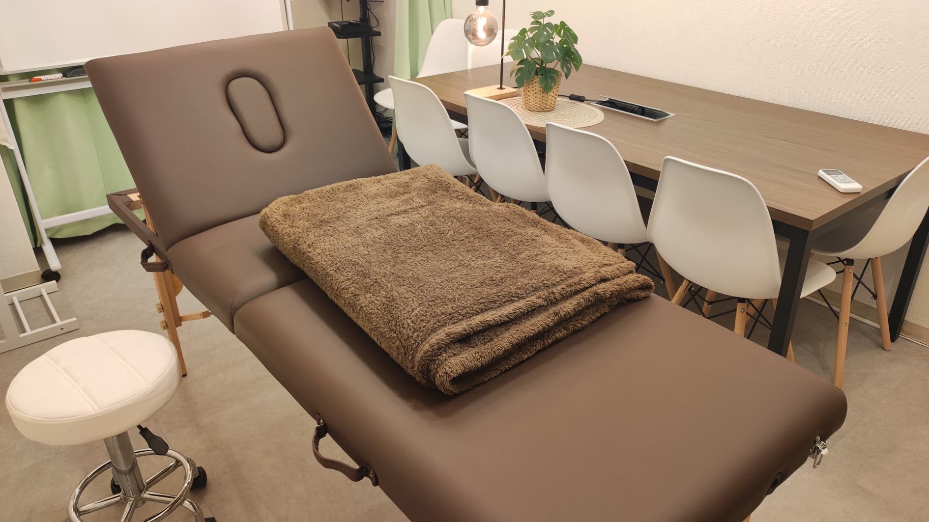 池袋駅から徒歩5分！会議📚リモートワーク💻女子会💖推し活会🌸誕生日会🎂映画鑑賞🎬の写真19