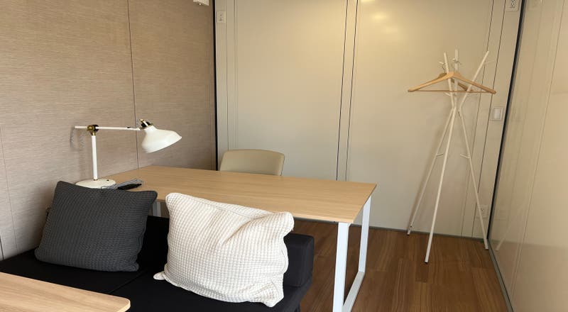 【Work】✨U-SPACE四日市店✨集中できる個室空間となっております♪Wi-Fi/四日市市