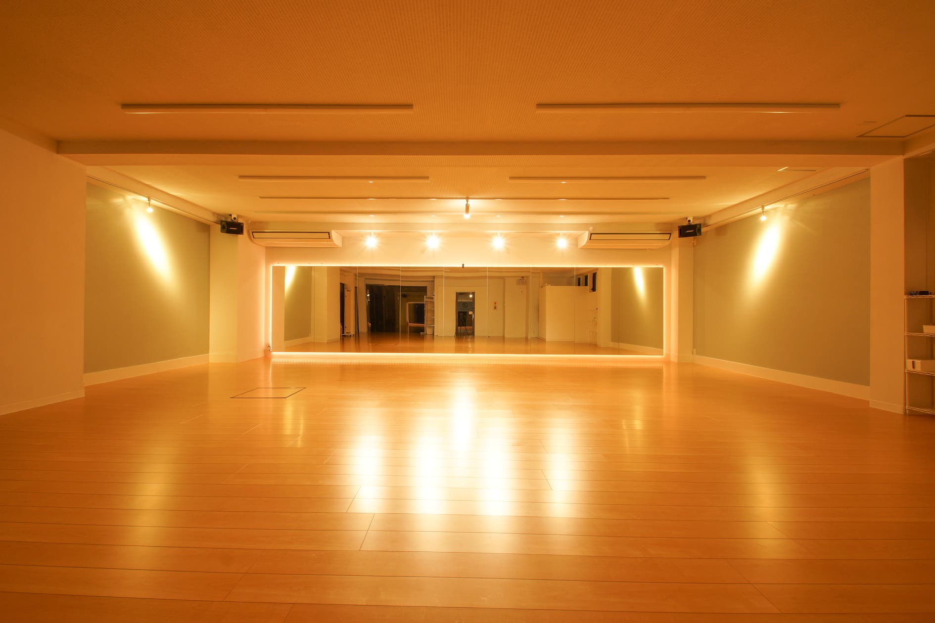 【無料】スポットライト（4レーン）の画像1