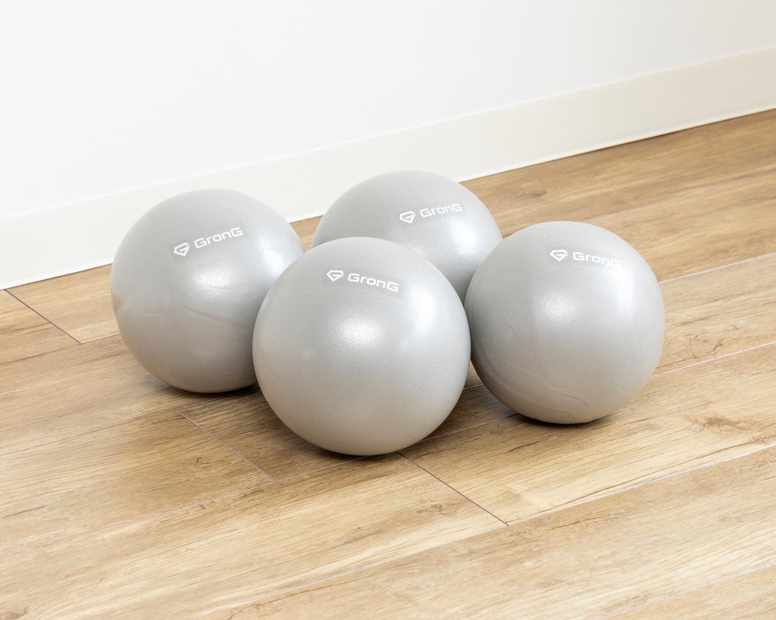 ピラティスマシン完備 四谷駅3分🚃広々空間/明るい綺麗なスタジオ🌈換気可 マット/ボール/リング/ポール等充実設備🧘‍♀️の写真18