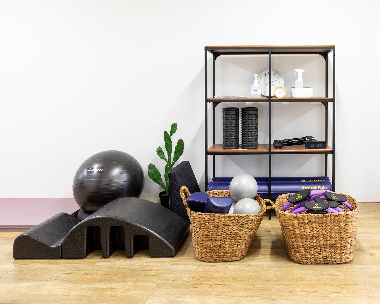 ピラティスマシン完備 四谷駅3分🚃広々空間/明るい綺麗なスタジオ🌈換気可 マット/ボール/リング/ポール等充実設備🧘‍♀️の写真23