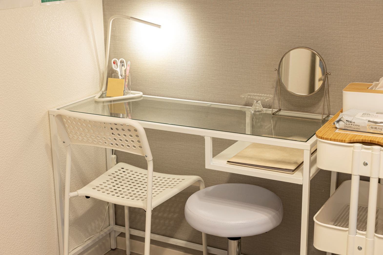 【完全個室】横浜駅徒歩５分☆白が基調のレンタルサロン☆清潔感◎、綺麗◎のレビュー多数の写真10