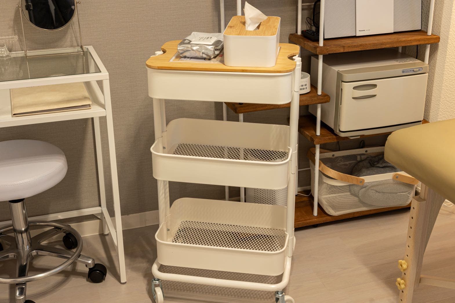 【完全個室】横浜駅徒歩５分☆白が基調のレンタルサロン☆清潔感◎、綺麗◎のレビュー多数の写真12