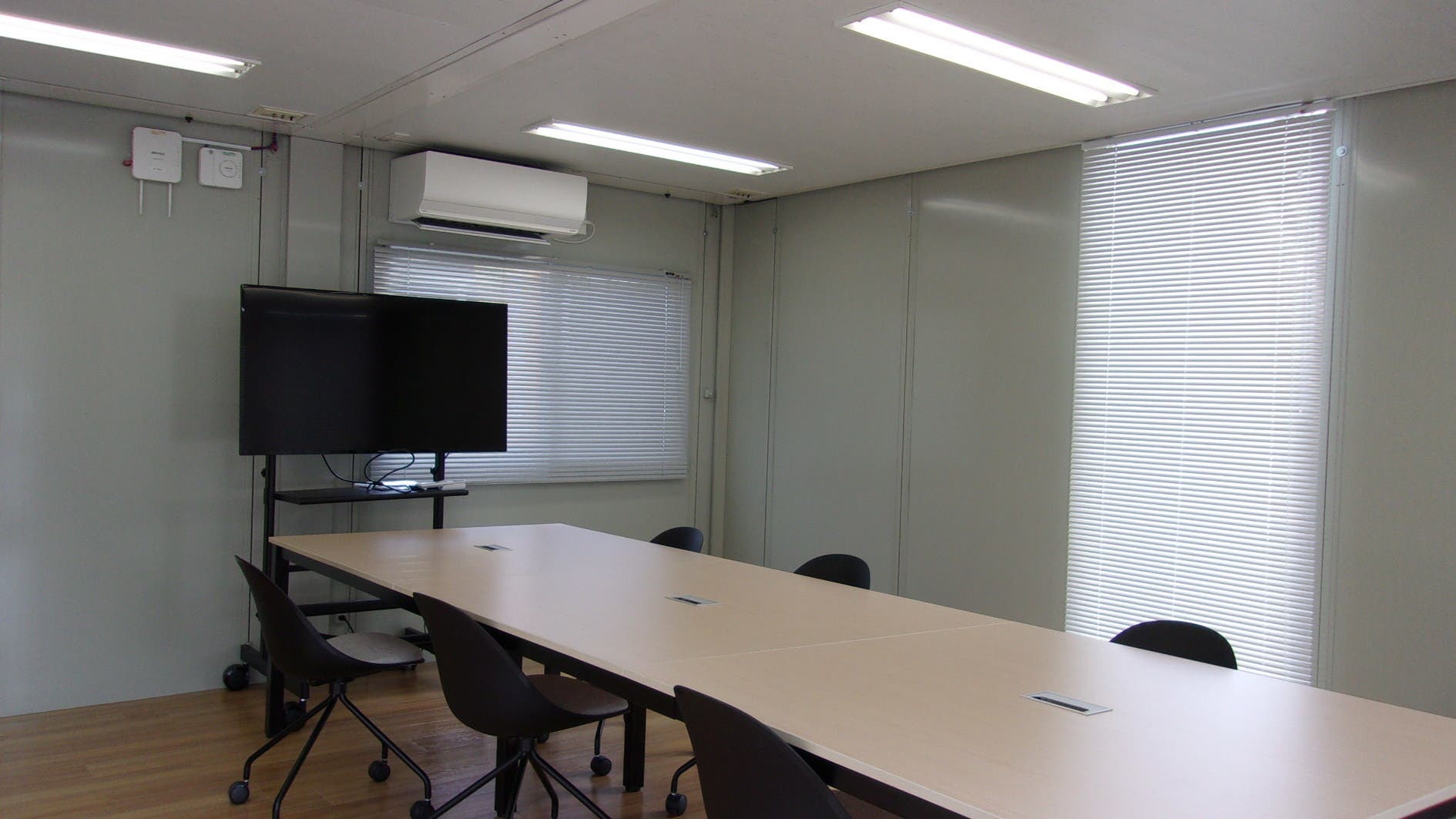 【Meeting2】✨U-SPACE津店✨会議や打ち合わせにぴったりのオフィススペースです♪Wi-Fi/津市の写真7