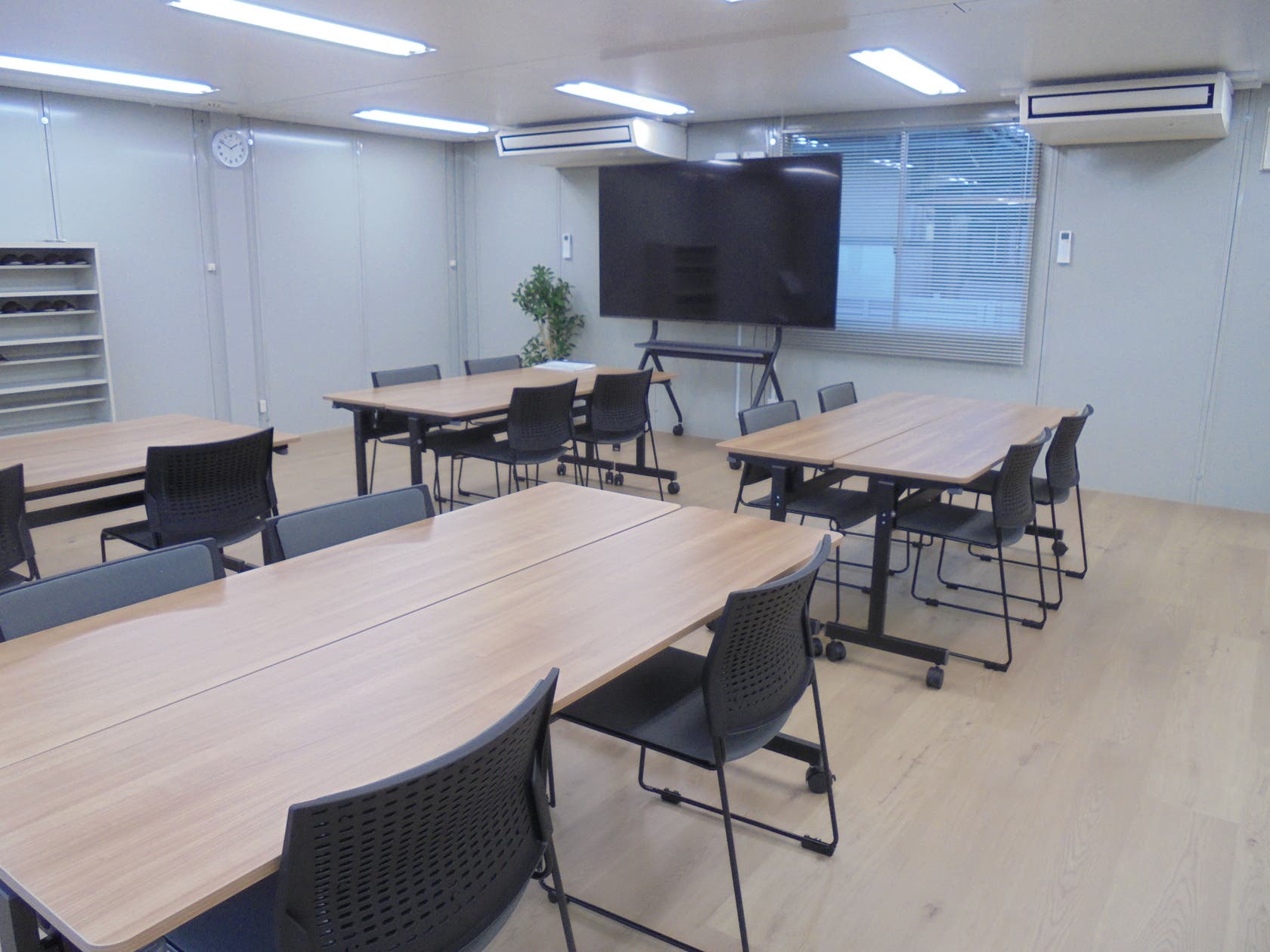 【Community】✨U-SPACE米子店✨大型モニター・大鏡などが充実しています♪Wi-Fi/米子市の写真1