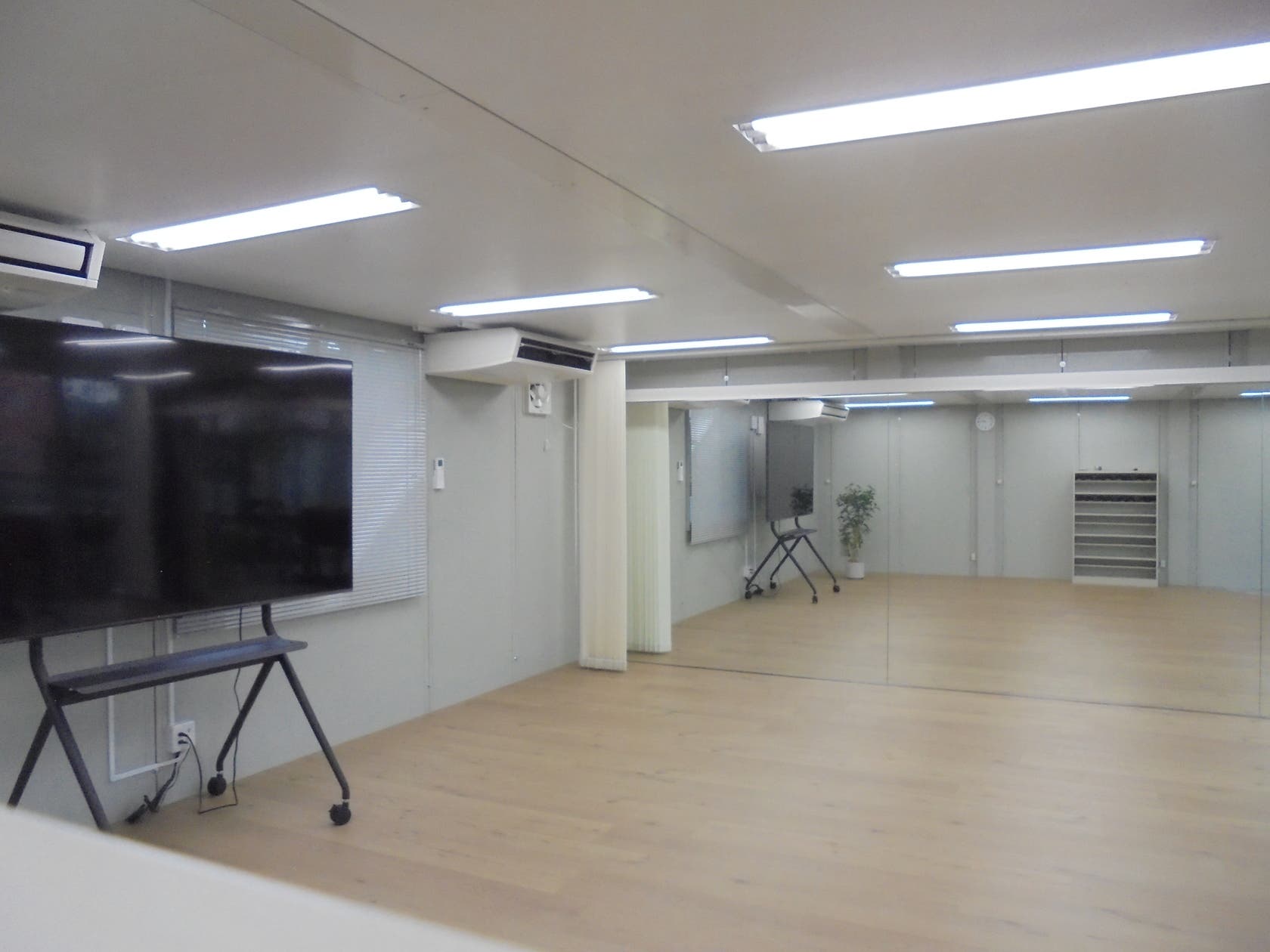 【Community】✨U-SPACE米子店✨大型モニター・大鏡などが充実しています♪Wi-Fi/米子市の写真9