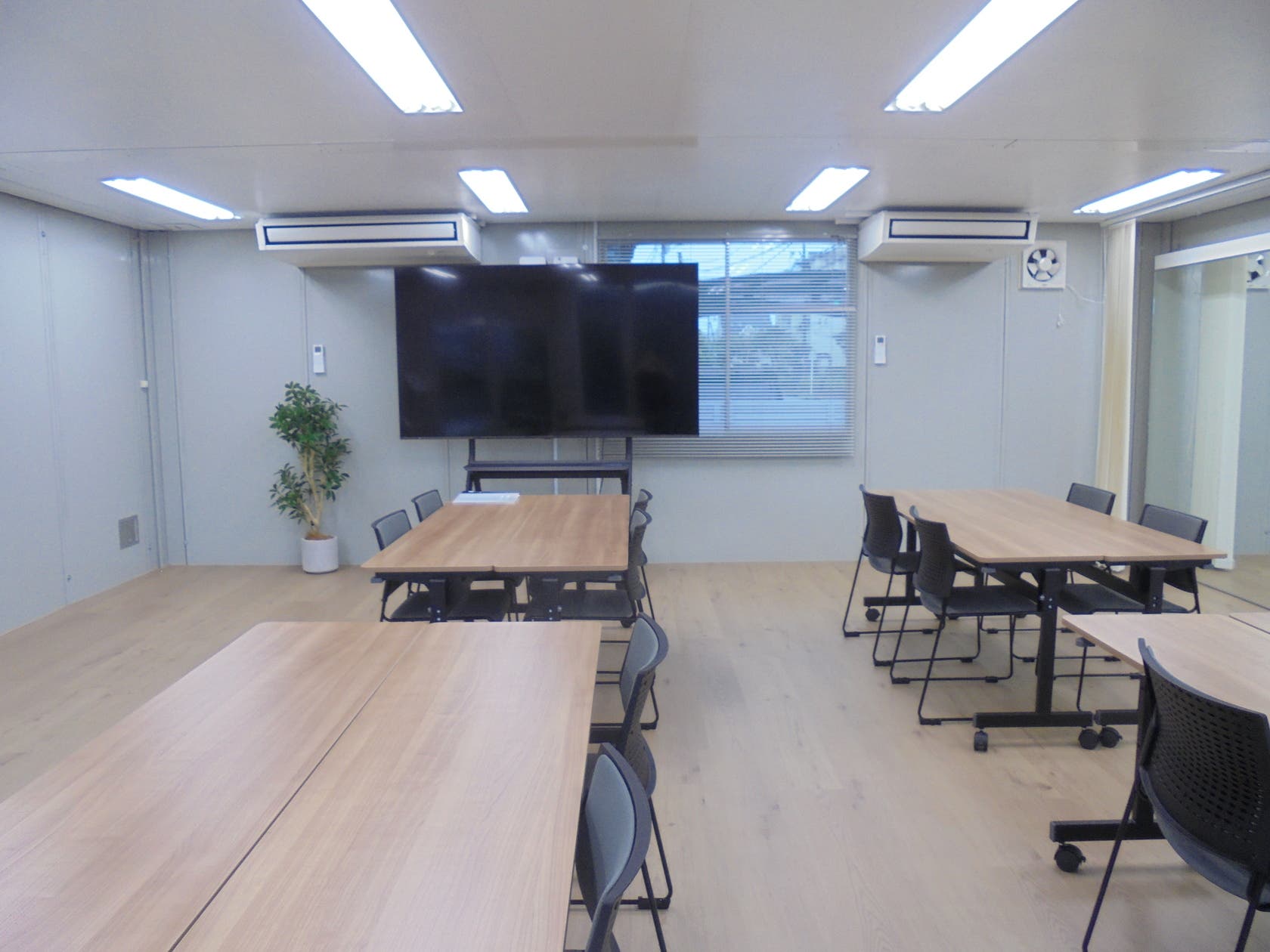 【Community】✨U-SPACE米子店✨大型モニター・大鏡などが充実しています♪Wi-Fi/米子市の写真3