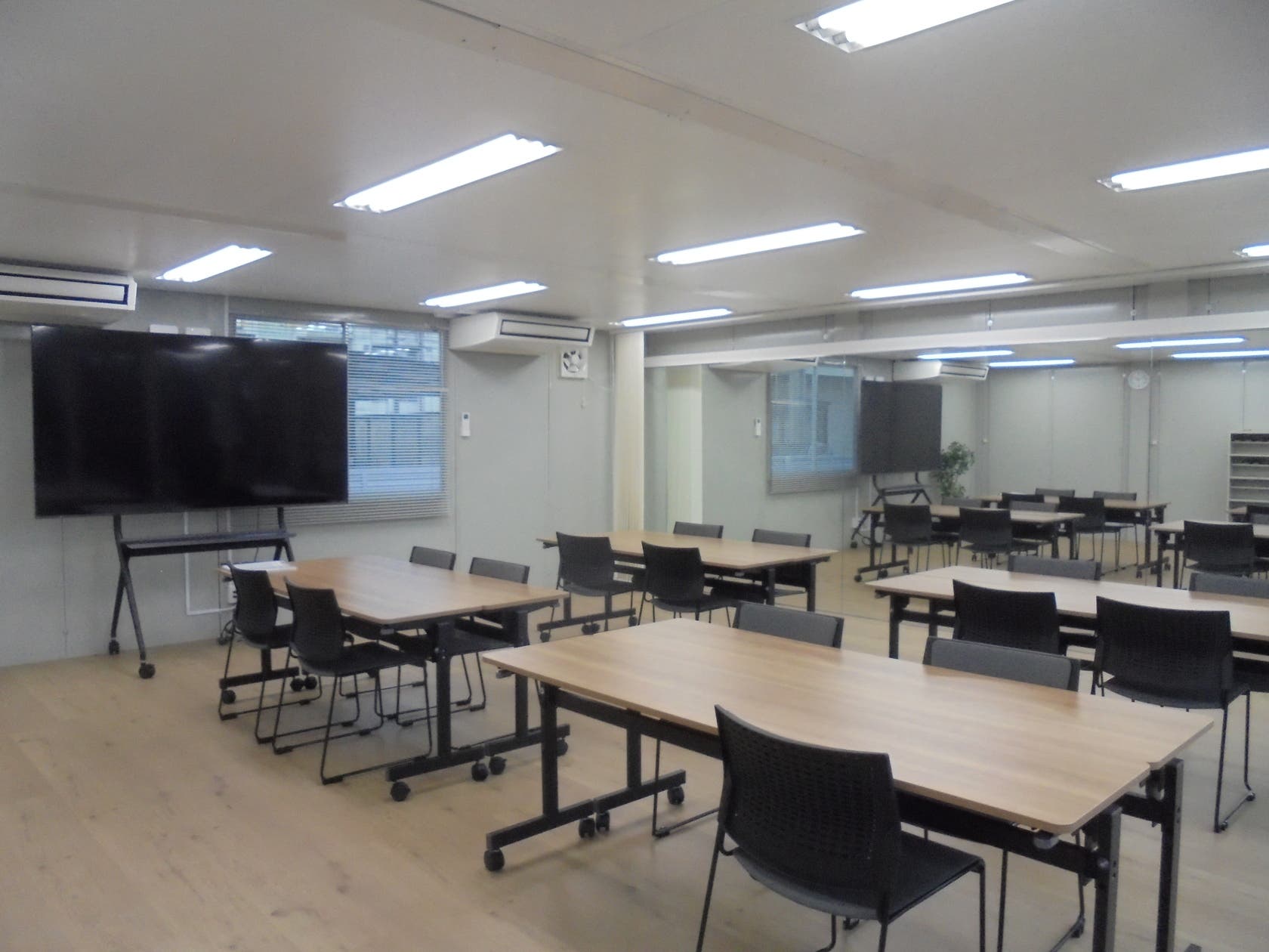 【Community】✨U-SPACE米子店✨大型モニター・大鏡などが充実しています♪Wi-Fi/米子市の写真2