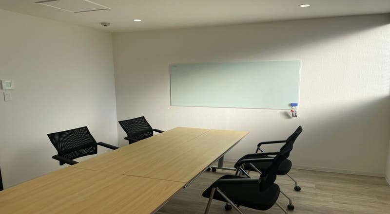 【明石 by AreaDrive】最大8名様ご利用可能！ROOM３(貸会議室)