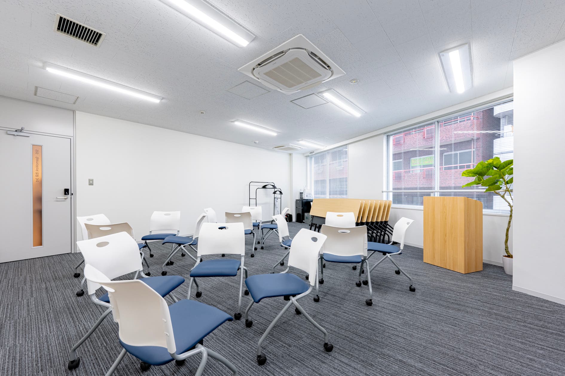 スペモ🏰池袋5分🤩会議💻ワークショップ📖勉強会👨‍🏫撮影🎥交流会📖505_SpemoWork池袋3rd（2階）の写真11