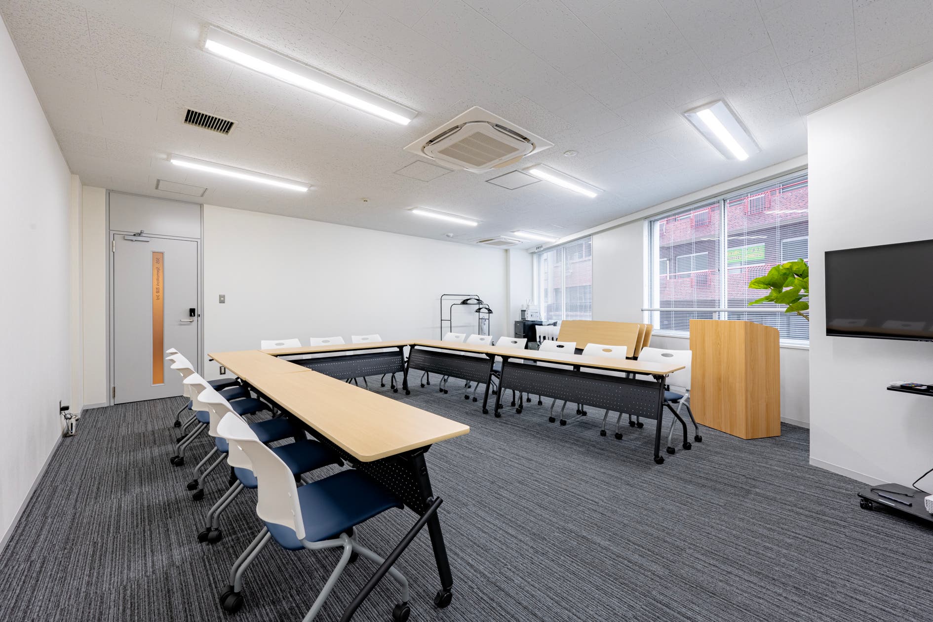 スペモ🏰池袋5分🤩会議💻ワークショップ📖勉強会👨‍🏫撮影🎥交流会📖505_SpemoWork池袋3rd（2階）の写真13