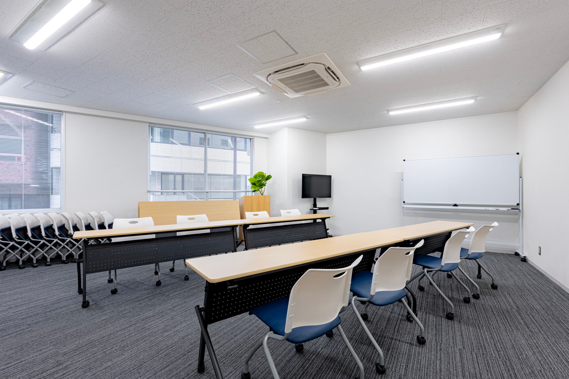 スペモ🏰池袋5分🤩会議💻ワークショップ📖勉強会👨‍🏫撮影🎥交流会📖505_SpemoWork池袋3rd（2階）の写真16