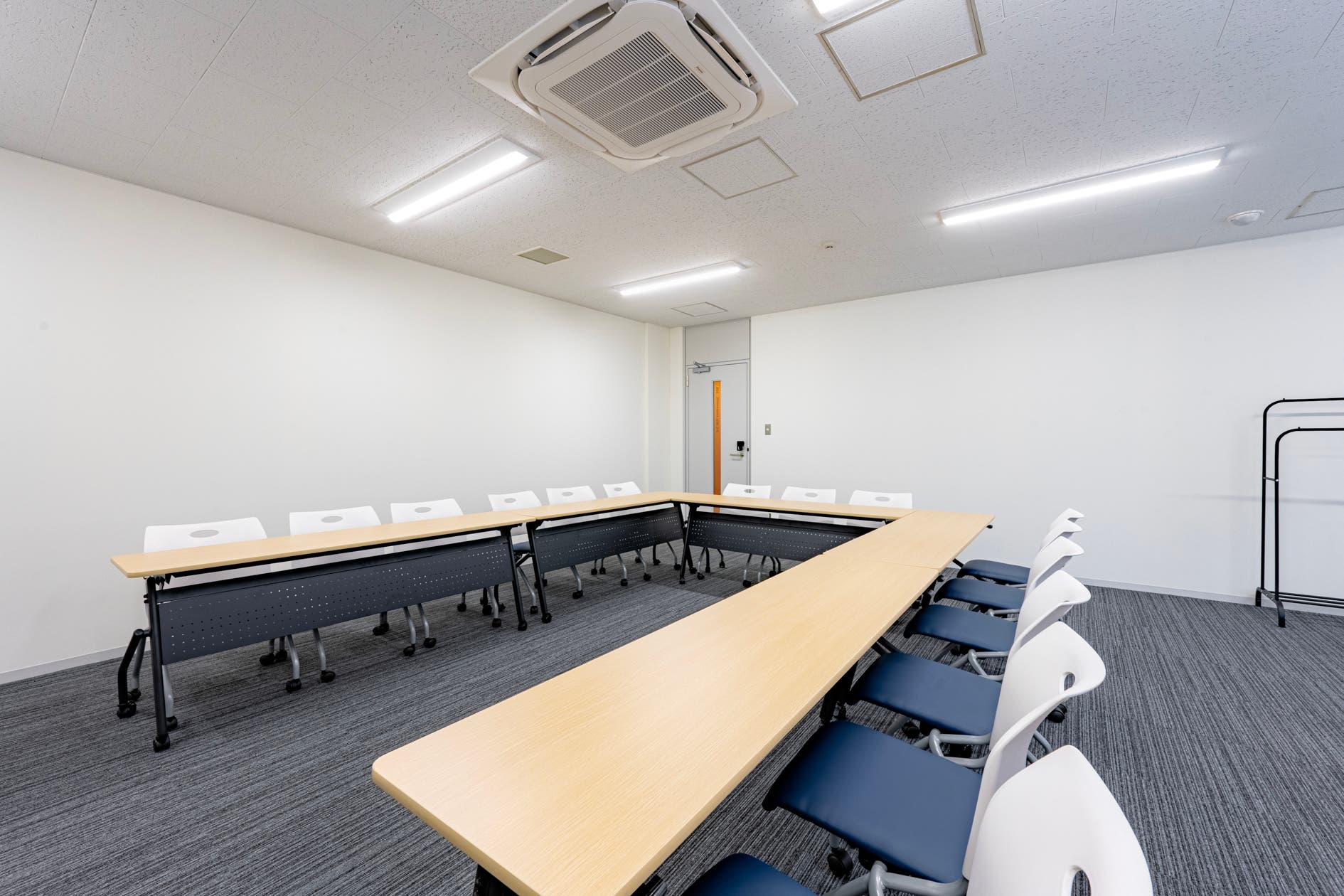 スペモ🏰池袋5分🤩会議💻ワークショップ📖勉強会👨‍🏫撮影🎥交流会📖505_SpemoWork池袋3rd（2階）の写真19