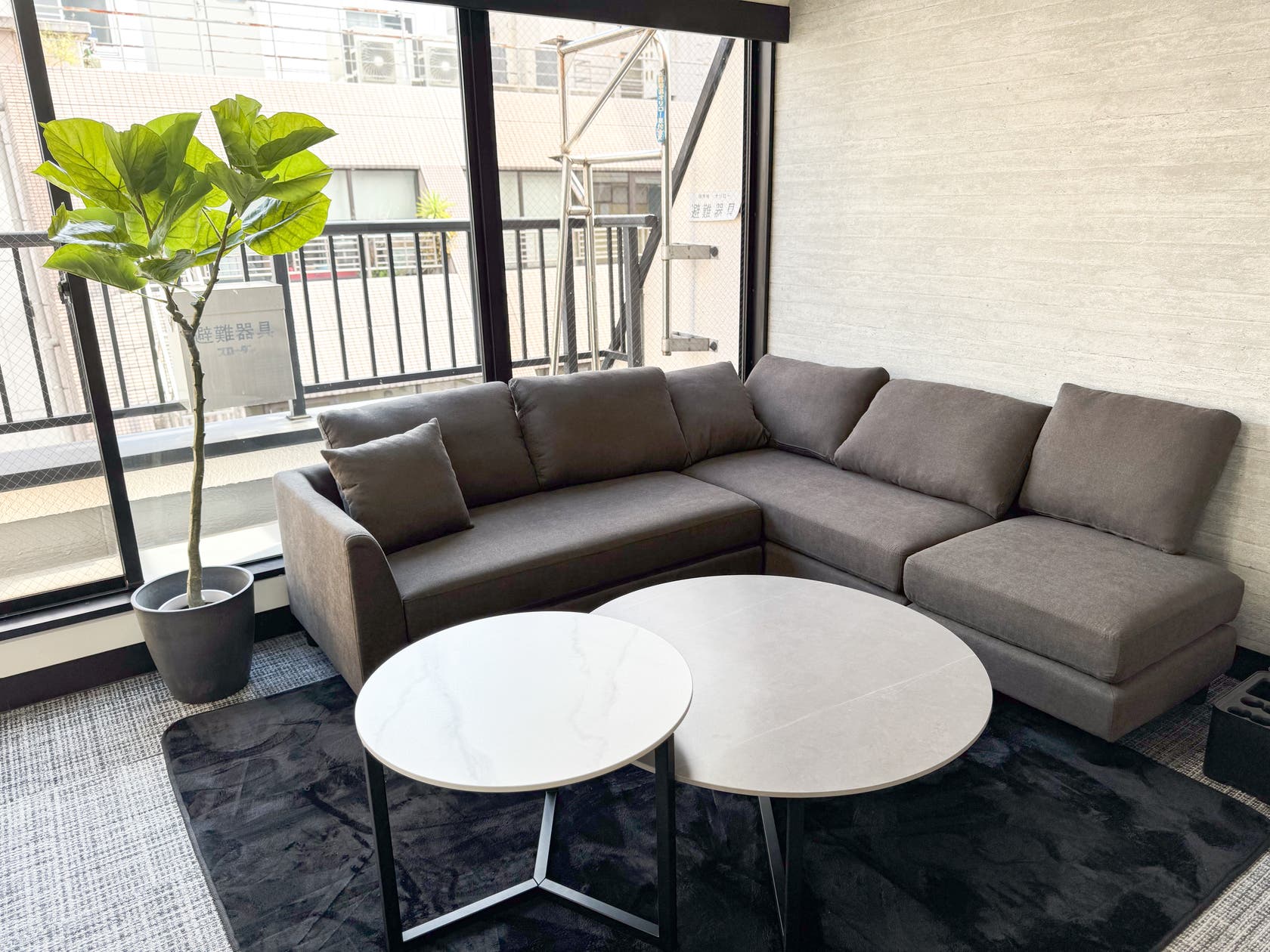 浜松町駅徒歩4分｜最大31名｜セミナー、懇親会、ゲーム、推し活、撮影、休憩室の利用に最適！ワンコイン会議室 大門・浜松町の写真20