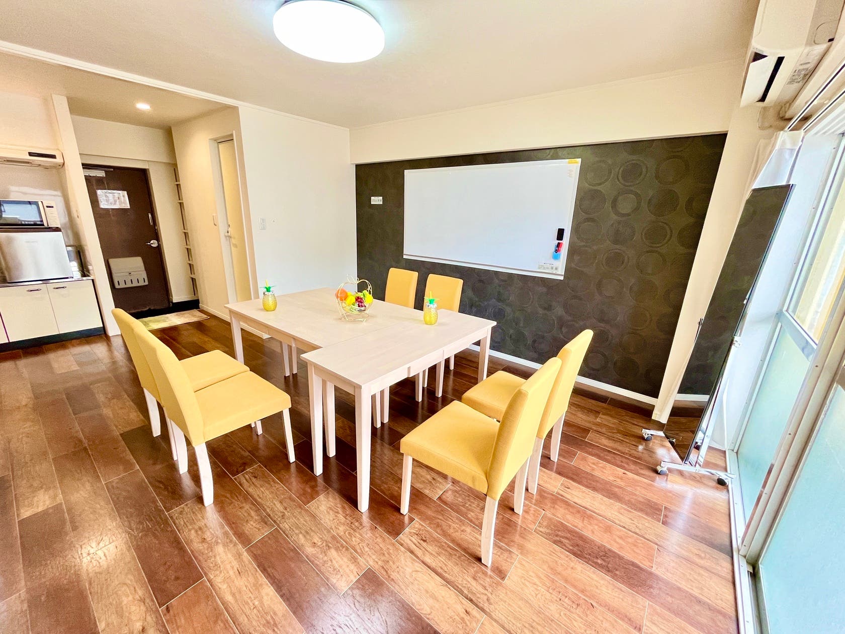 ＜オレンジ会議室🍊通町筋＞【室内動画あり】⭐️熊本市役所隣⭐️50㌅TV⭐️全設備無料⭐️飲食可⭐️直前割の写真5