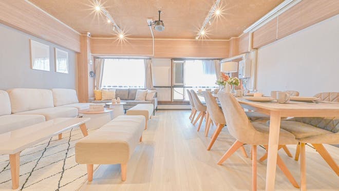 《名古屋駅3分🚃》最大20名🚶♀️/100㌅スクリーン/🆗飲食🆗/懇親会/パーティ/💻ビジネスに最適💻の写真1