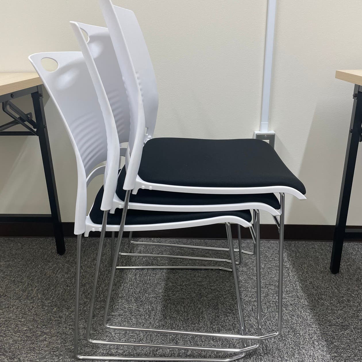 【オープン記念🎊期間限定693円！】24H！本町駅4分/50インチモニター/高速光Wi-Fi/各種会議、リモートワークにもの写真6