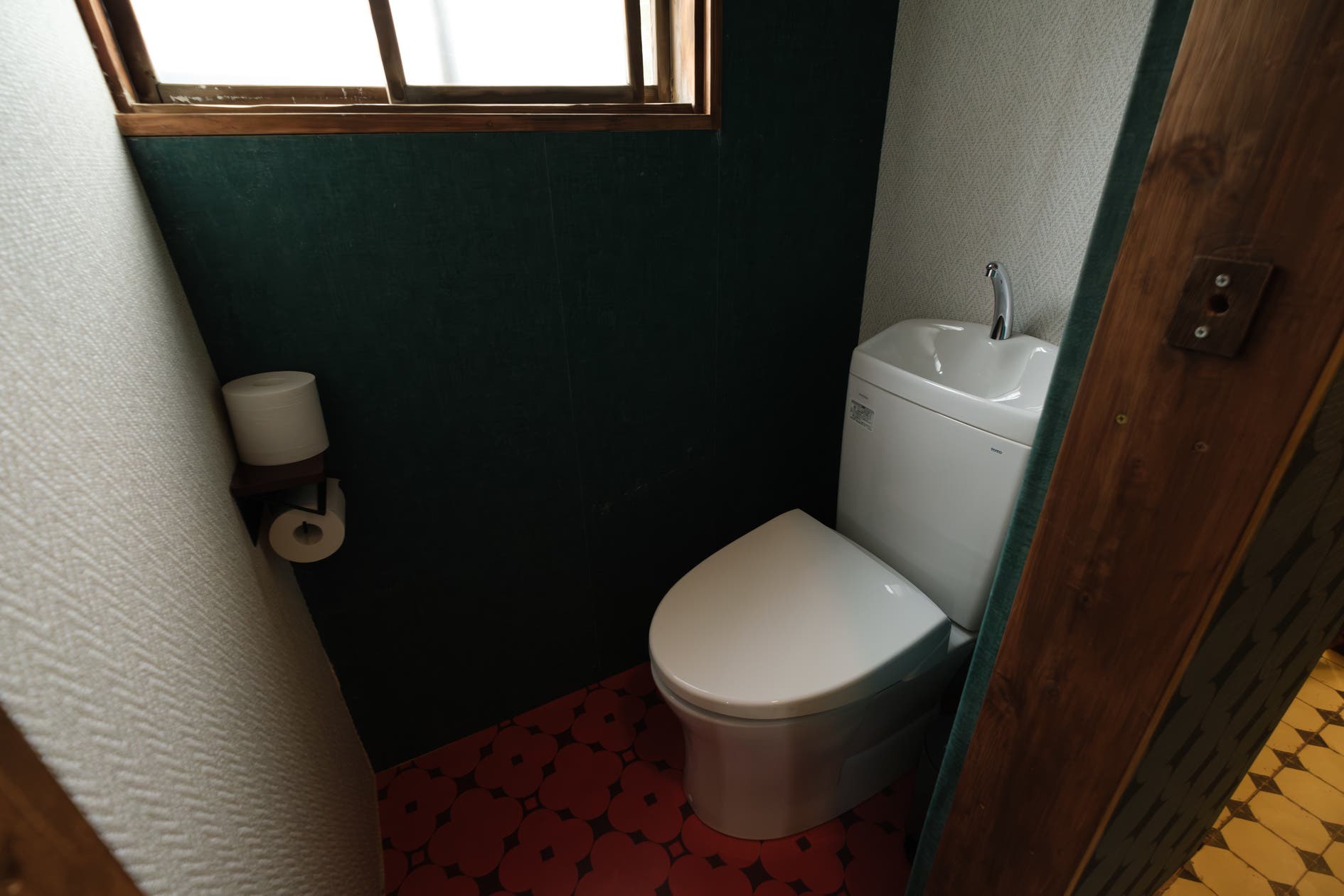 【長谷駅徒歩5分】女子会や撮影に最適！　”African Wild Lounge”の写真13