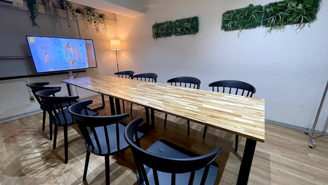 🎊超好立地🎊|六本木駅1分|交差点そば|100㌅プロジェクター|50型TV|パーティ|撮影|スポーツ観戦|会議の写真2