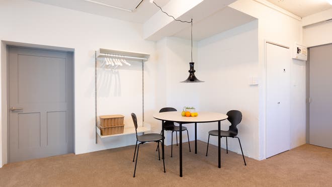 【目黒駅徒歩1分 / -ROOM1-】会議・セミナーに / Wi-Fi・プロジェクター・スクリーンも完備の写真6