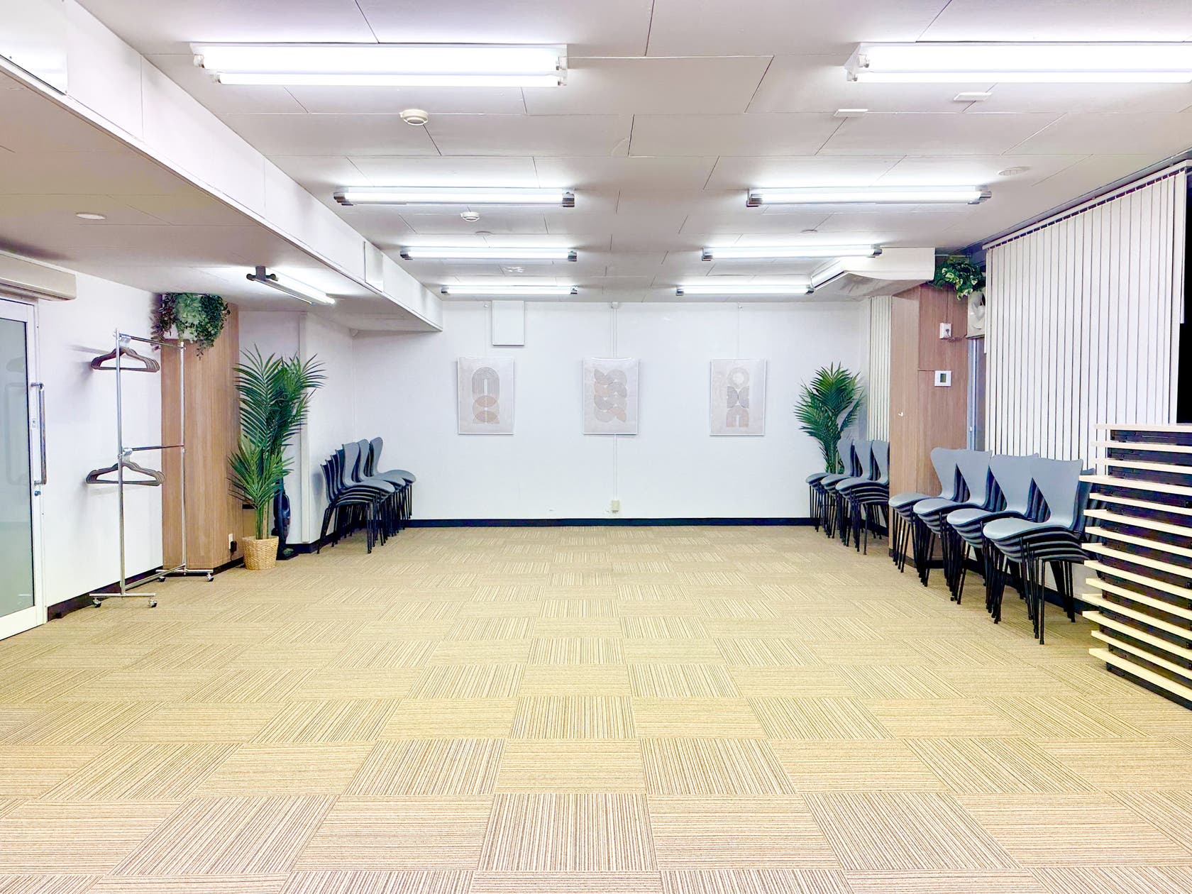 本通駅至近🚶地域最大級☘️最大52名🆗 土足利用｜24時間✨ホワイトボード｜プロジェクター｜Wi-Fi｜簡単入室の写真13