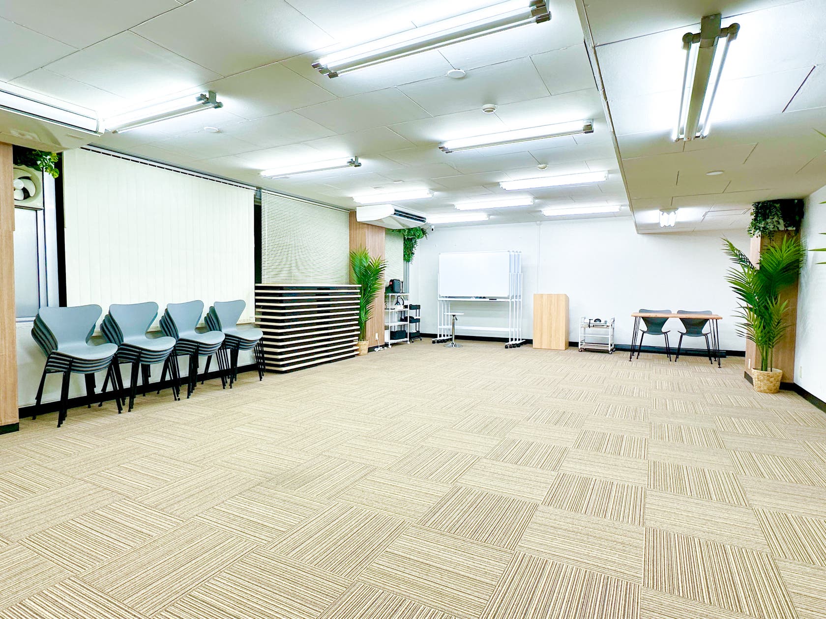 本通駅至近🚶地域最大級☘️最大52名🆗 土足利用｜24時間✨ホワイトボード｜プロジェクター｜Wi-Fi｜簡単入室の写真12