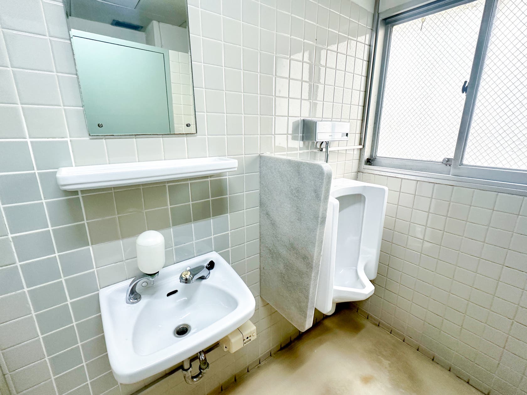 本通駅至近🚶地域最大級☘️最大52名🆗 土足利用｜24時間✨ホワイトボード｜プロジェクター｜Wi-Fi｜簡単入室の写真26