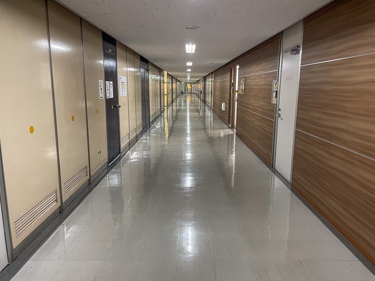 ワンコイン会議室新橋 新橋駅直結会議室『608号室-防音室01』(収容人員1名)の写真9