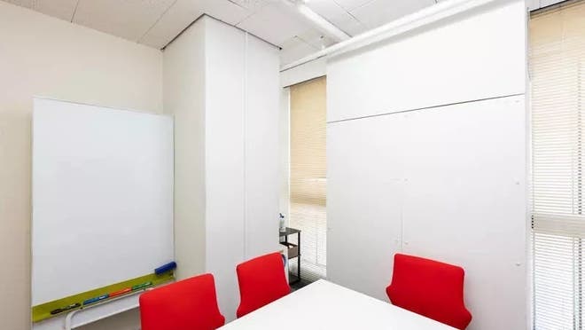 ワンコイン会議室新橋駅前B-05 新橋駅直結の会議室!ZOOM会議やリモートワーク最適環境!ワンコイン会議室B-05の写真2