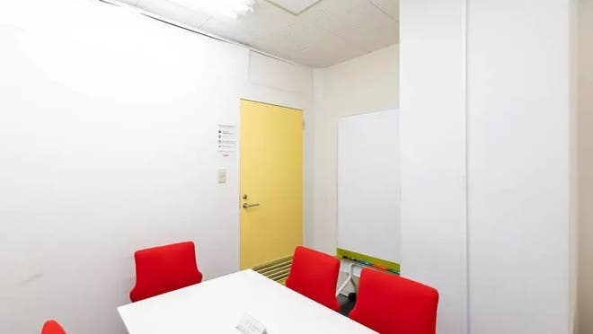 ワンコイン会議室新橋駅前B-05 新橋駅直結の会議室!ZOOM会議やリモートワーク最適環境!ワンコイン会議室B-05の写真3